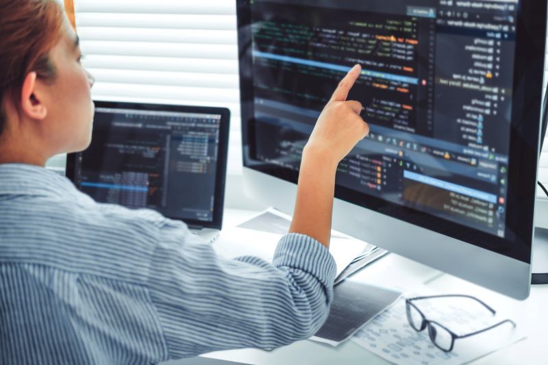 Website vs. Web Application: Understanding the Differences | Clean Commit